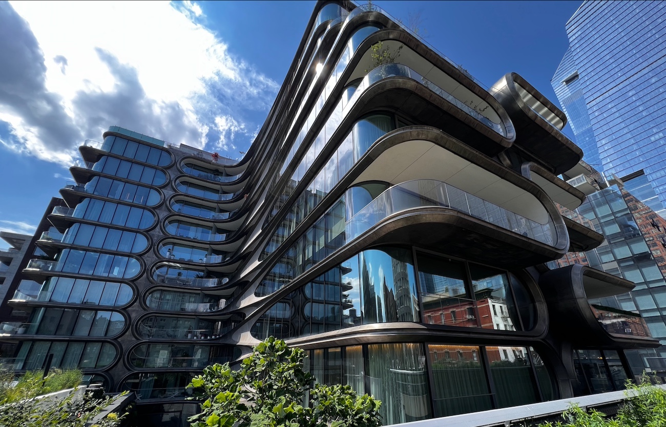 Walk The High Line in New York for Beautiful Views - Live Fit Magazine